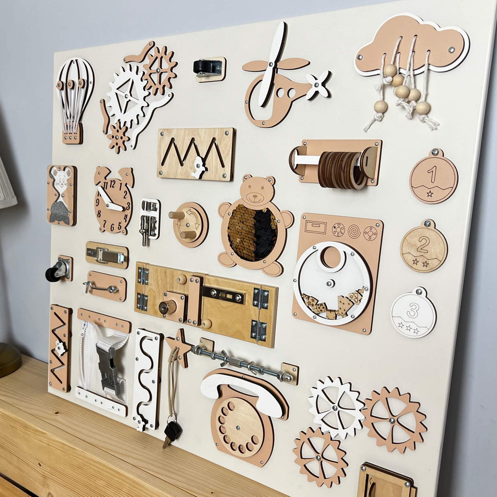 Montessori busy board for toddlers – Busybunnytoys